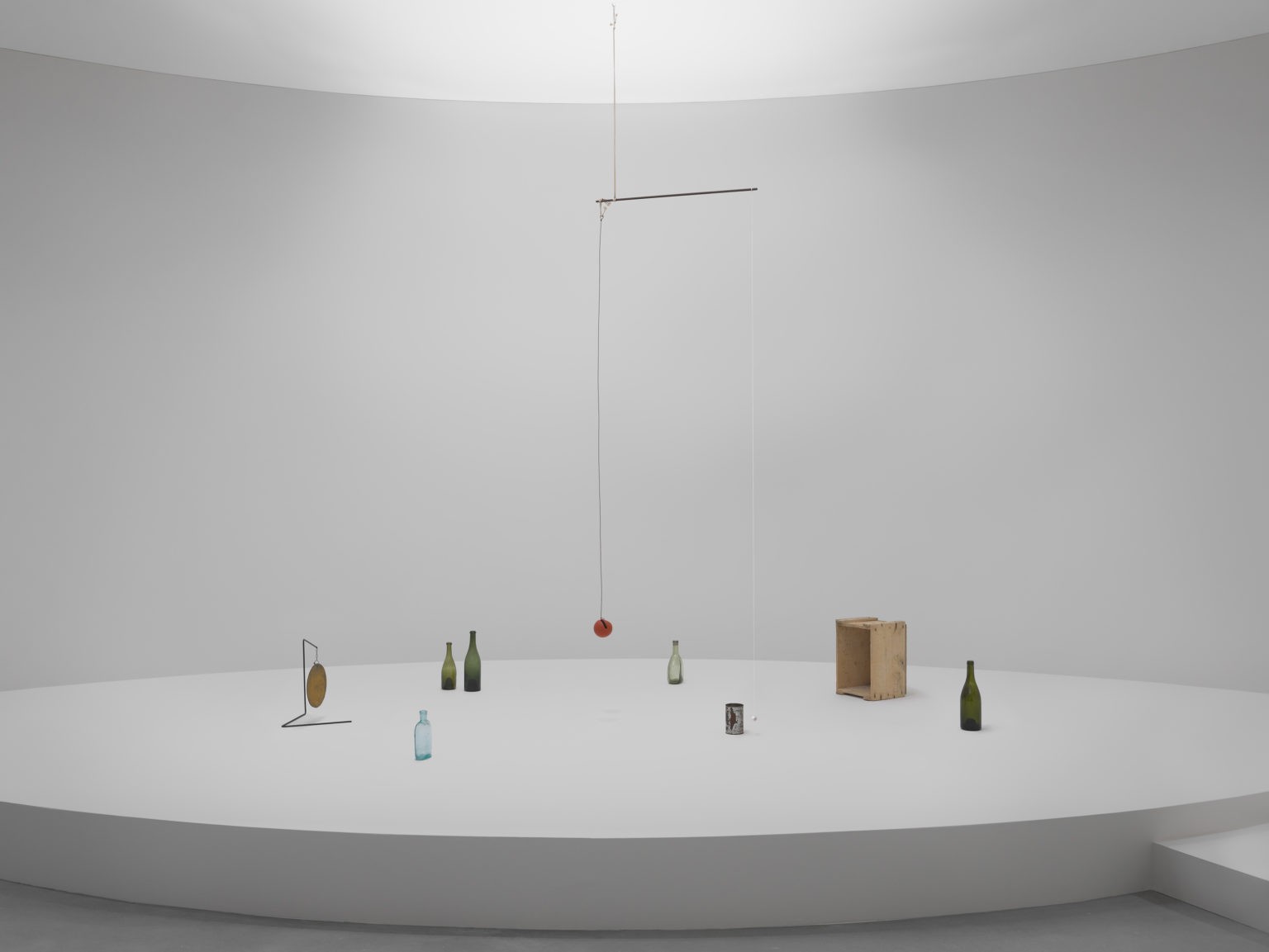 Small Sphere and Heavy Sphere (1932 / 1933) | Calder Foundation