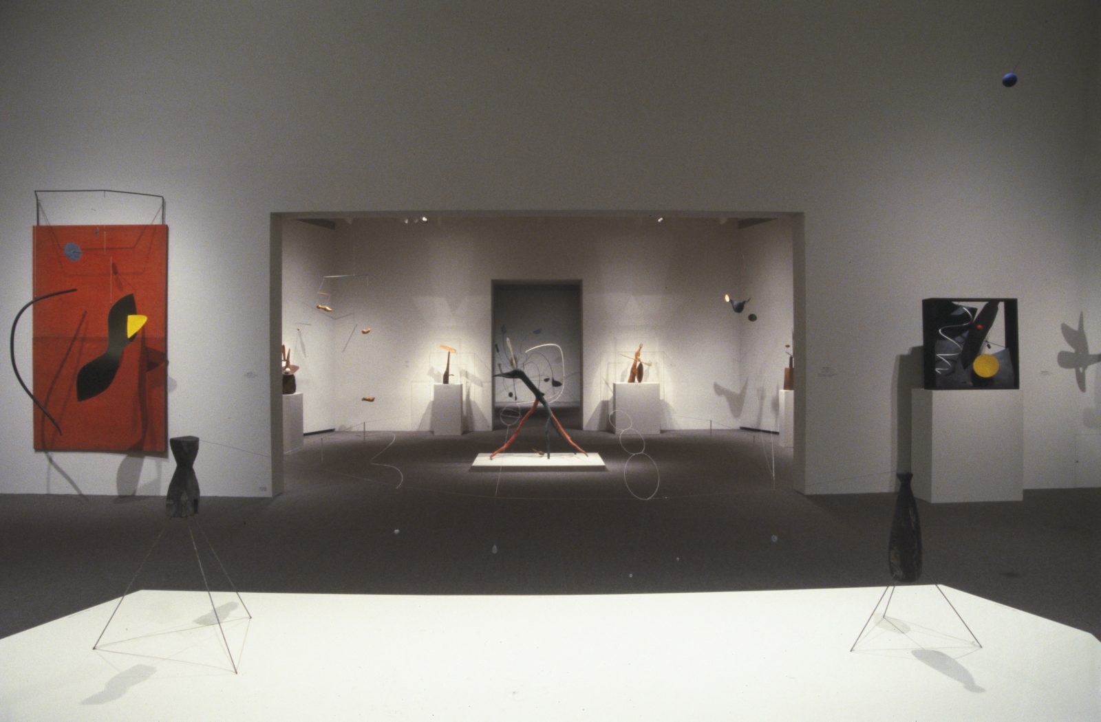 Alexander Calder: 1898–1976 at National Gallery of Art (1998) | Calder ...