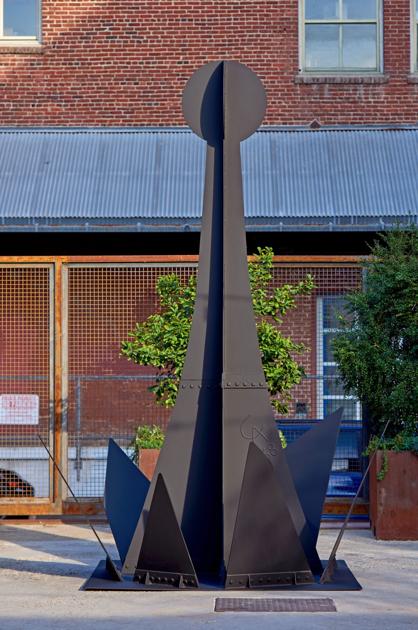 The Tall One (1968) | Calder Foundation