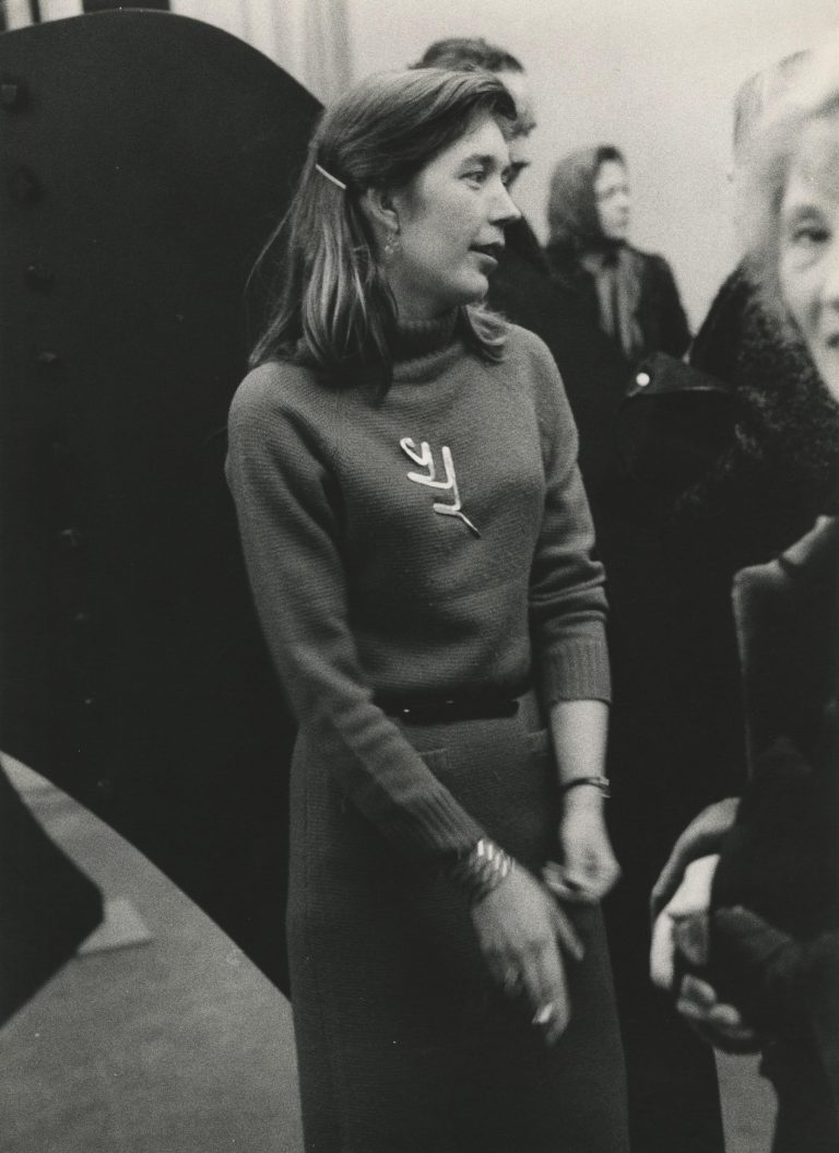 Sandra Calder Davidson wearing a Calder brooch (c. 1940) at Galerie ...