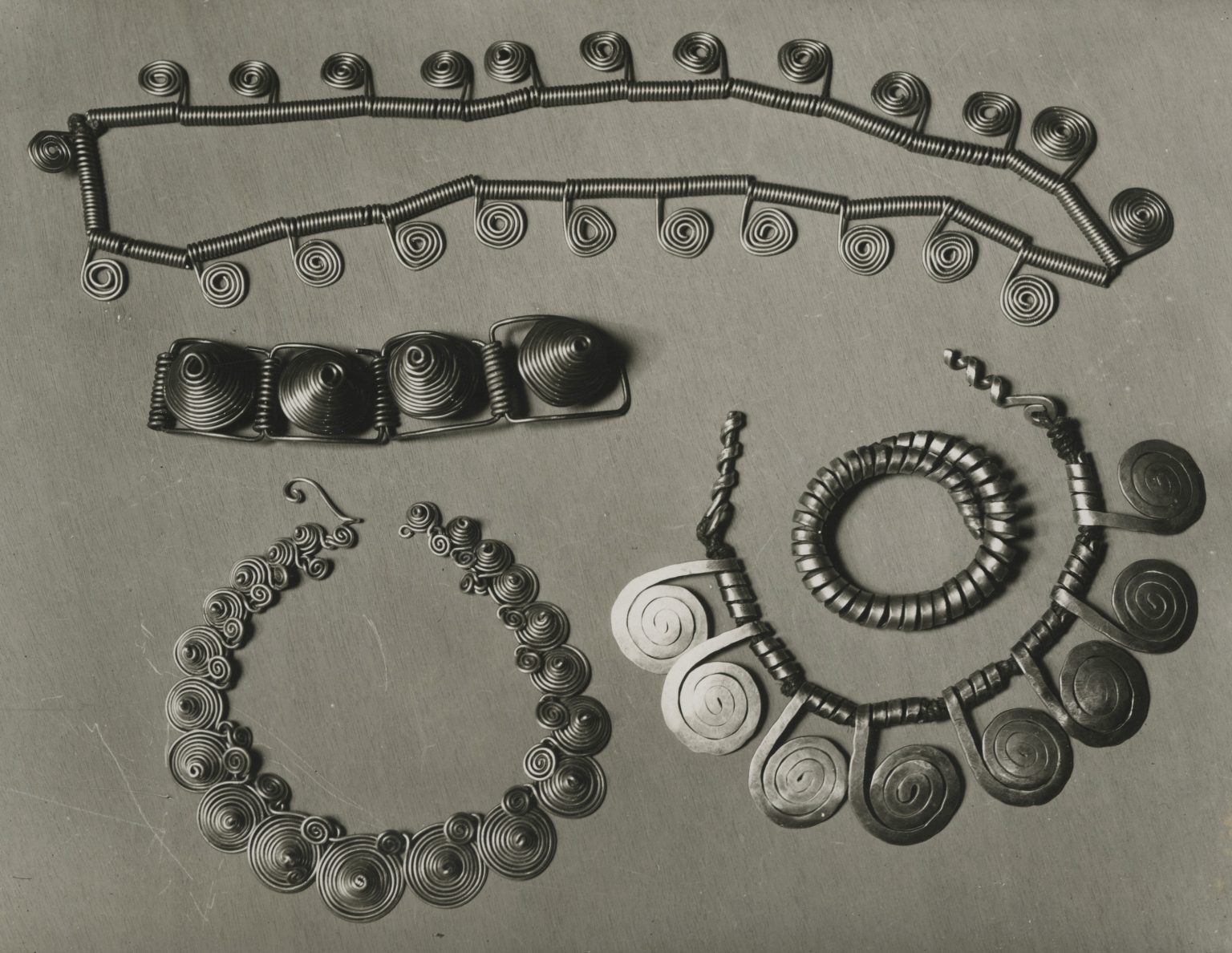 Bracelet (c. 1932) | Calder Foundation