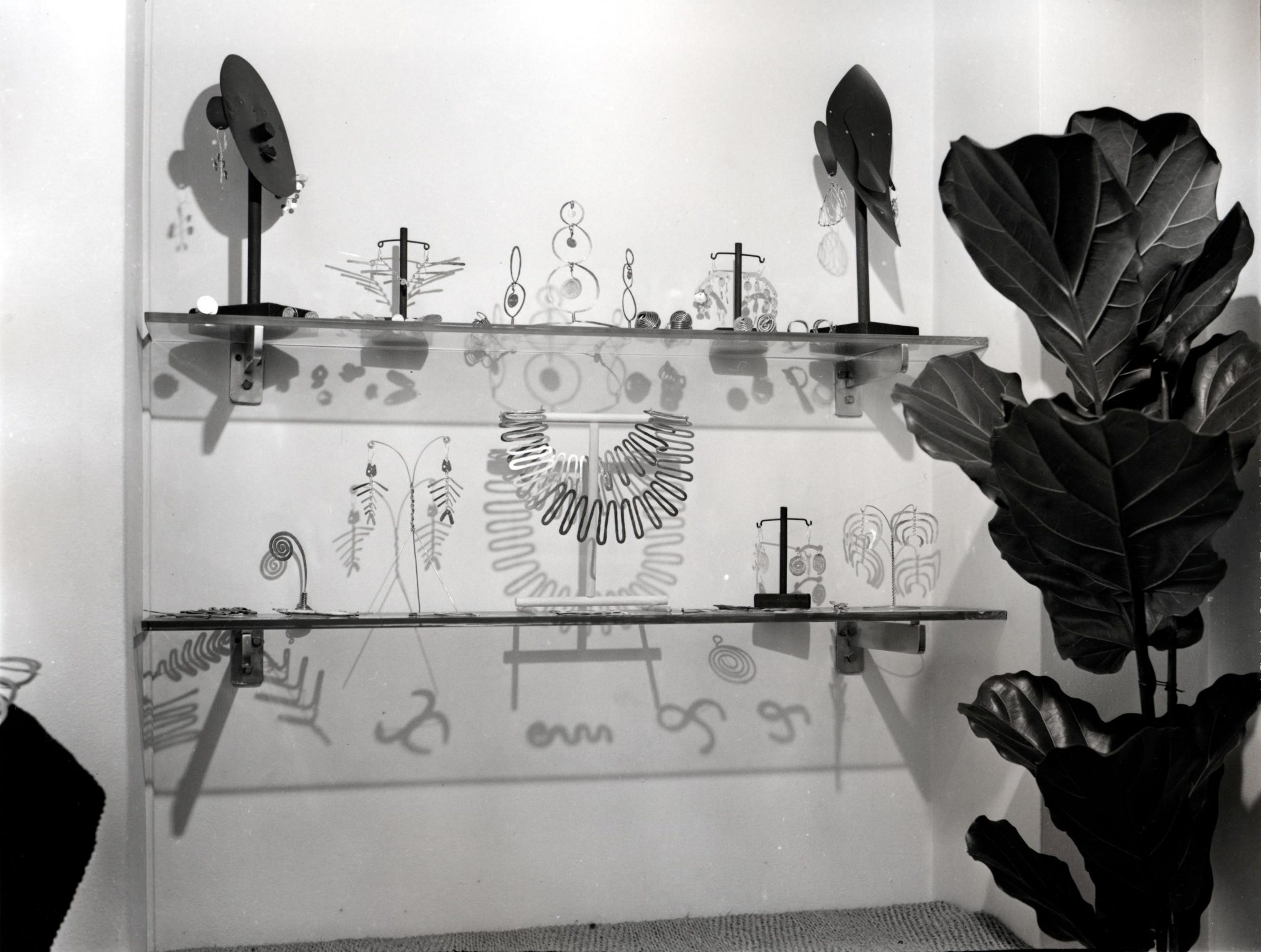 Calder Jewelry (1940) | Calder Foundation