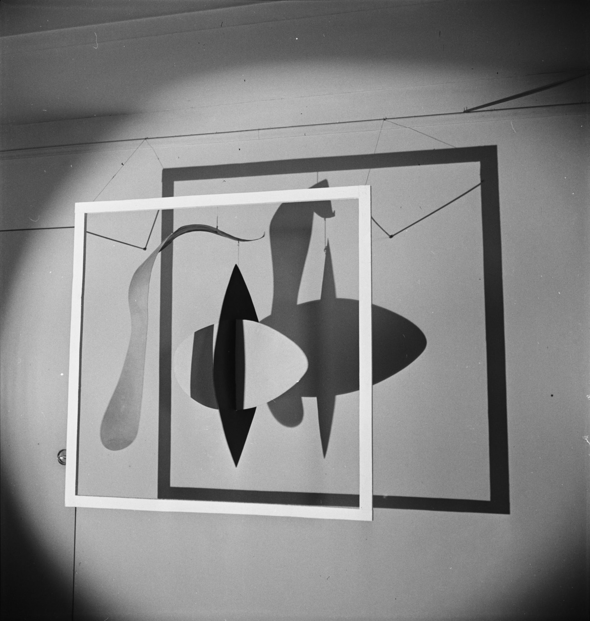 Snake and the Cross (1936) | Calder Foundation