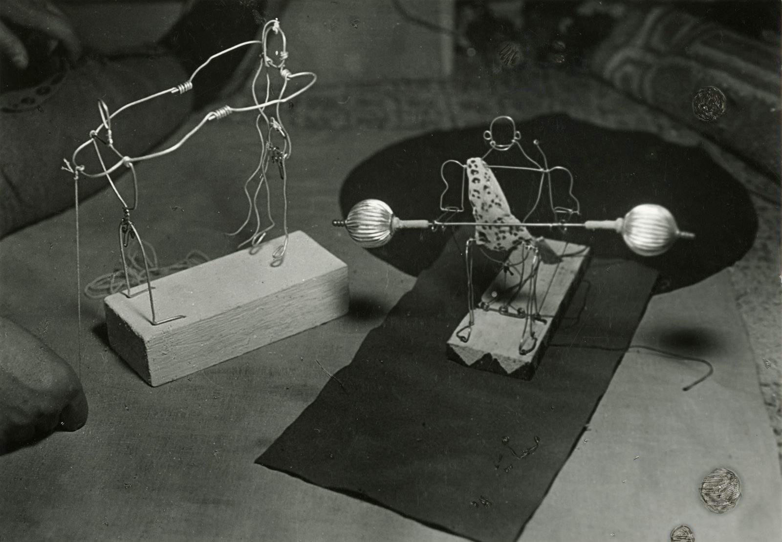 Two Acrobats (1931) | Calder Foundation